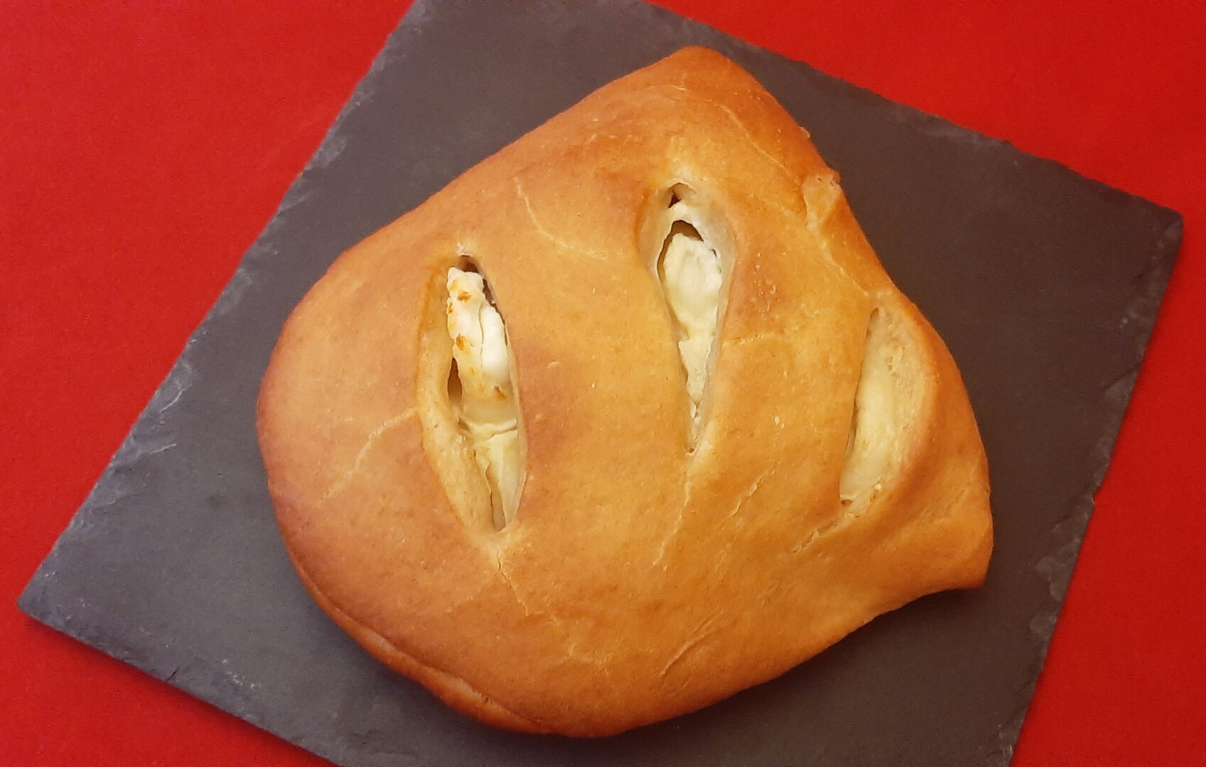 Recette fougasse moelleuse au fromage de chèvre. Pour un apéro réussi