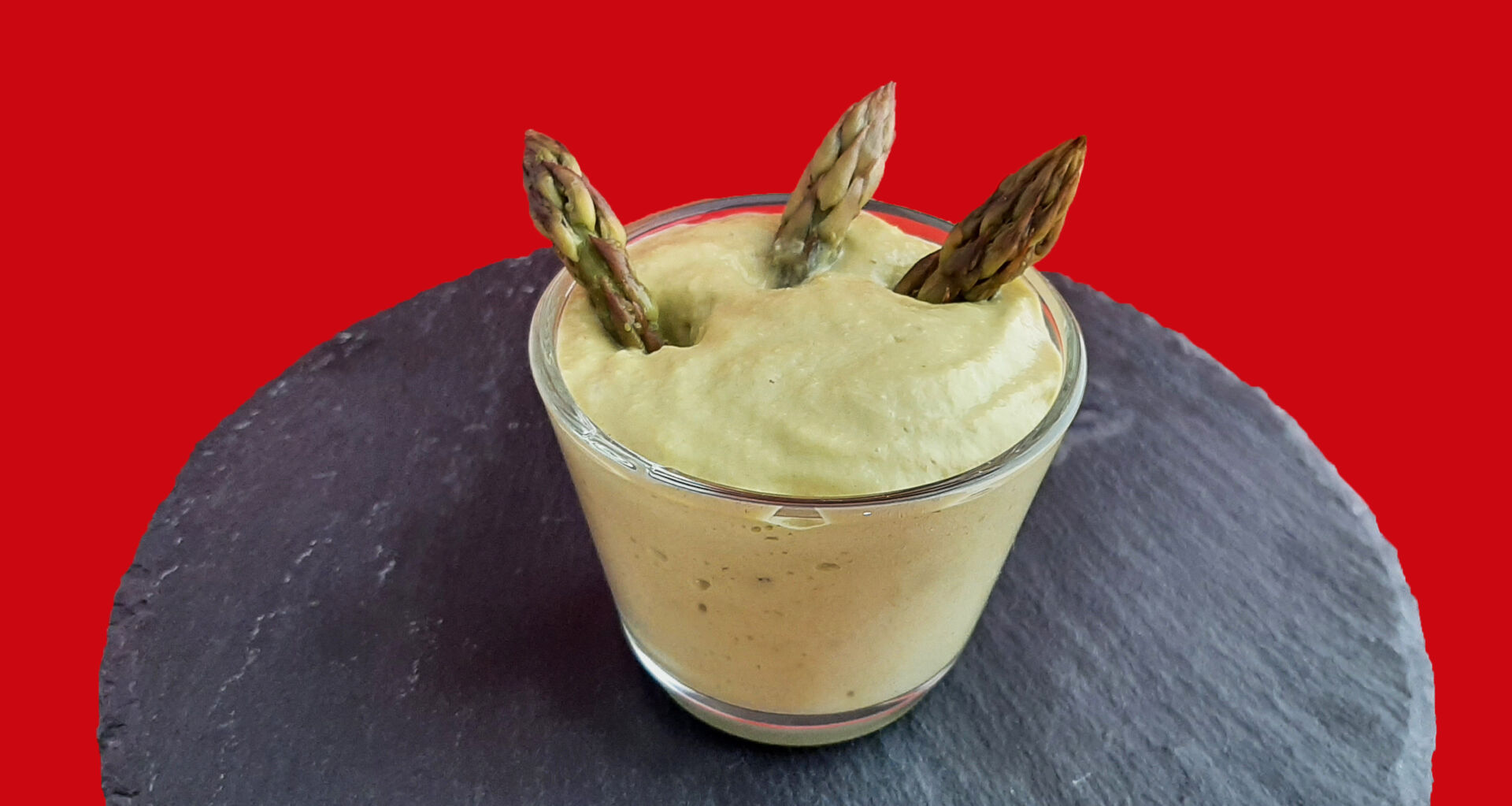 Mousse d'asperges vertes en verrine. Recette espuma au siphon