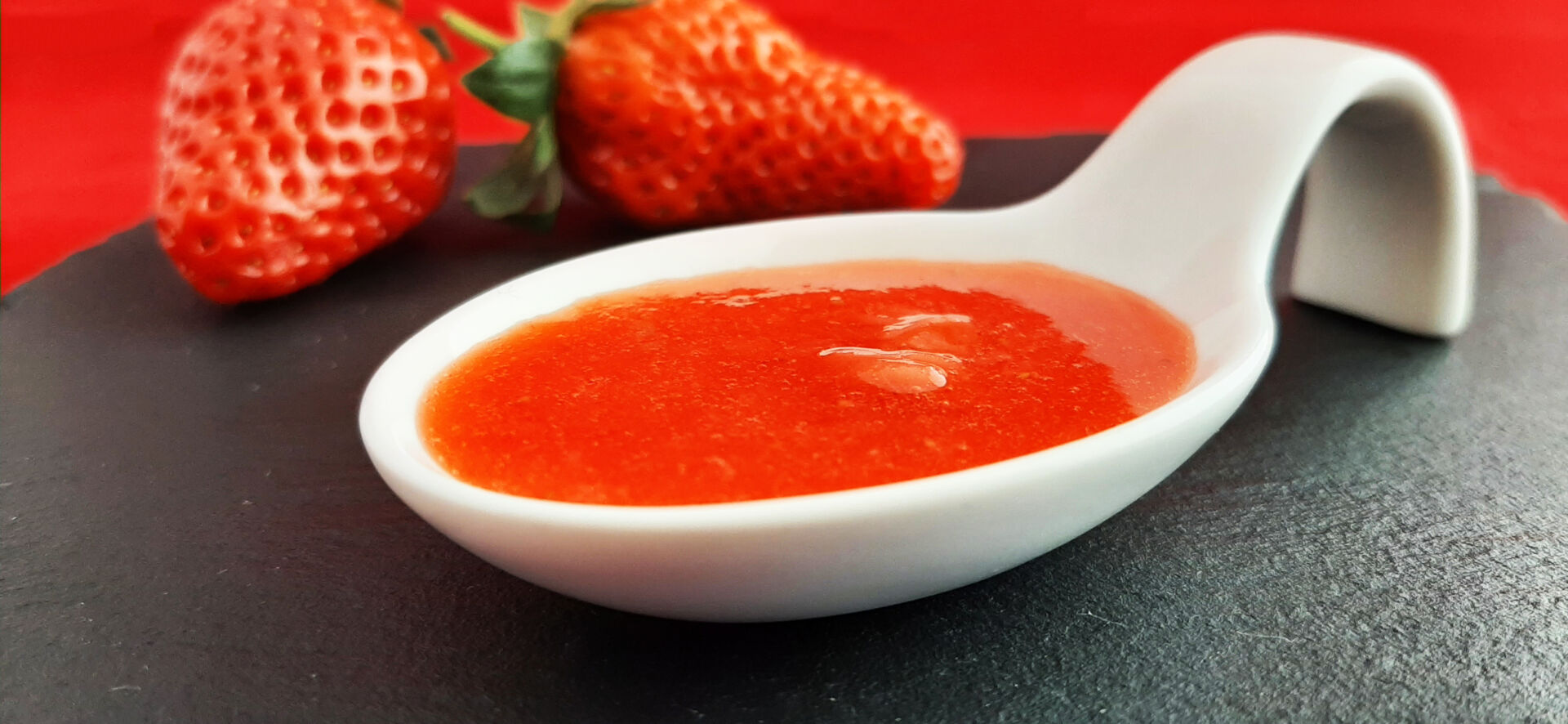 Coulis de fraise mariguette. Une recette pour accompagner vos desserts