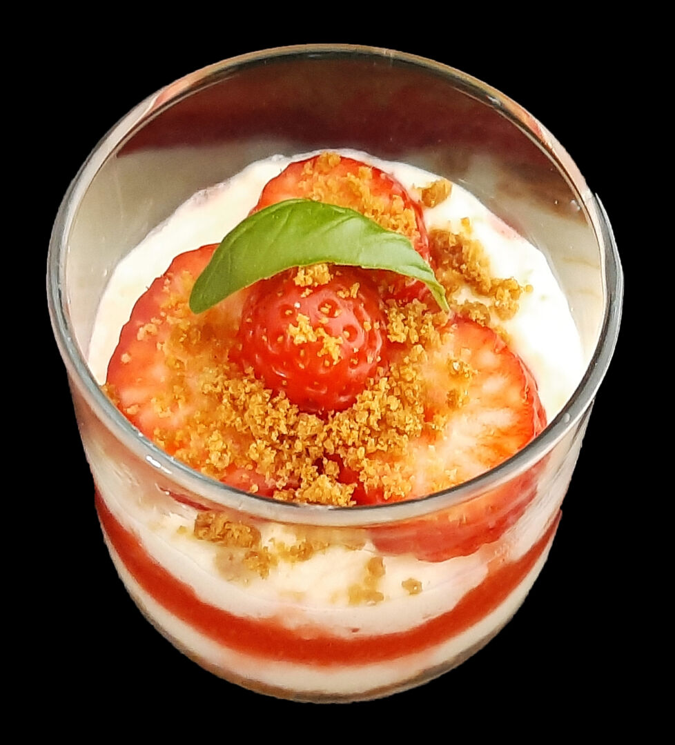 Verrine fraise spéculoos. Recette d'un dessert facile qui impressionne