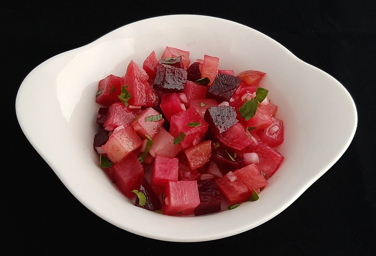 Salade de betteraves rouges. Recette estivale économique.